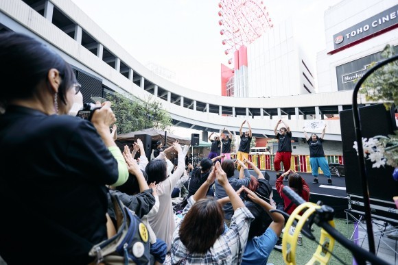 【大阪発】音楽を愛する聴覚障害者たちによる 笑いと発見のトークイベント開催！｜PressWalker